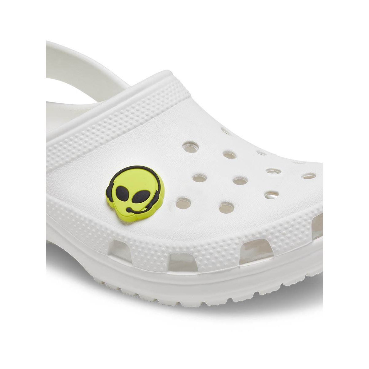 40% OFF on CROCS Jibbitz Alien With Headset Shoes Charm | SUPERSPORTS